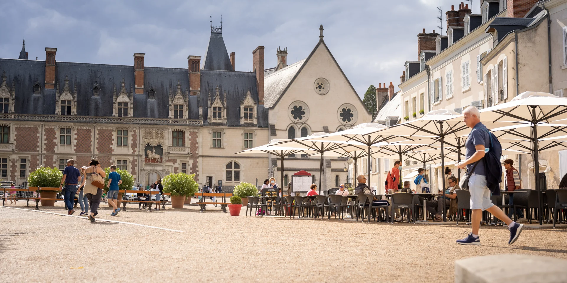 Blois castle square | Blois Chambord – Loire Valley Tourist Office